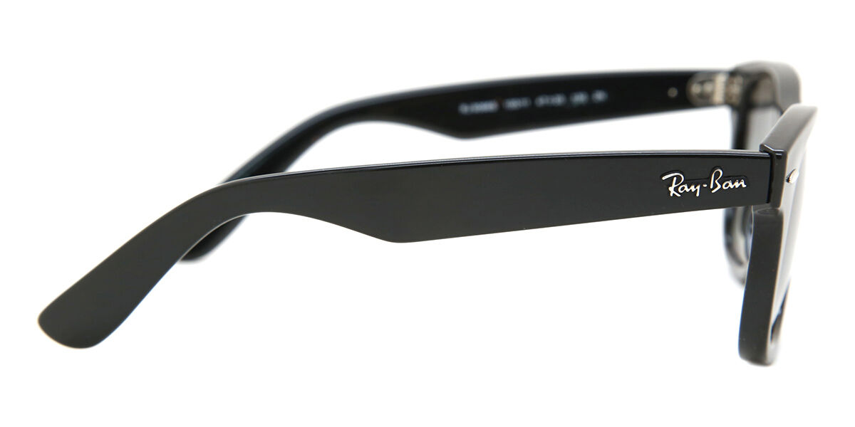 Ray-Ban RJ9066S Junior Wayfarer sunglasses | SmartBuyGlasses MY